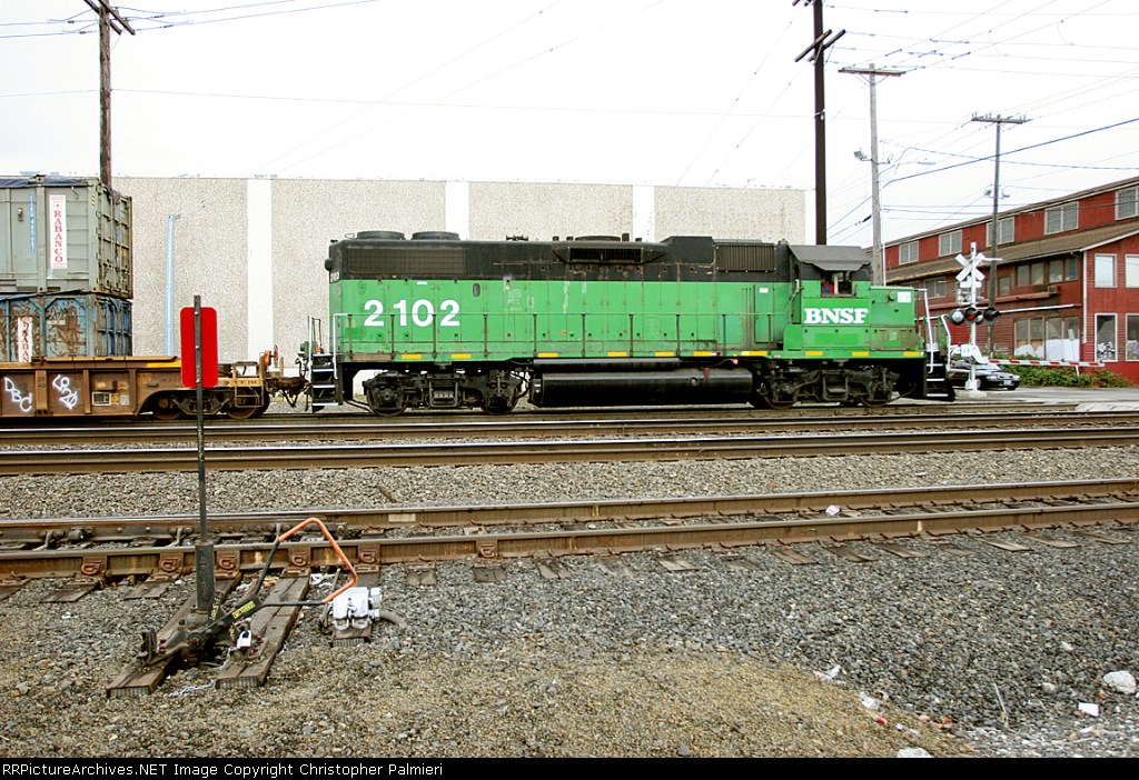 BNSF 2102